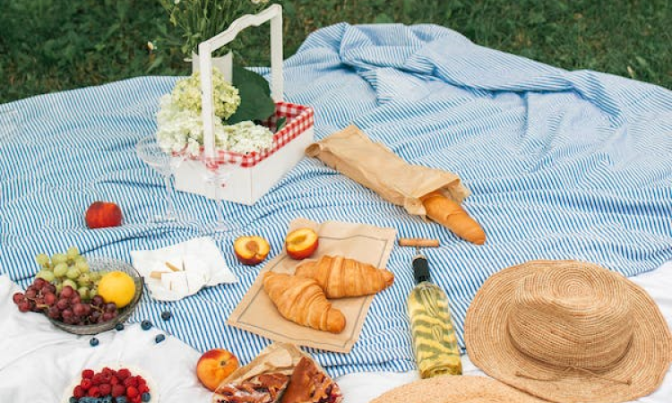 Celebrate National Picnic Day with Union-Made Food and Drinks | Union Plus